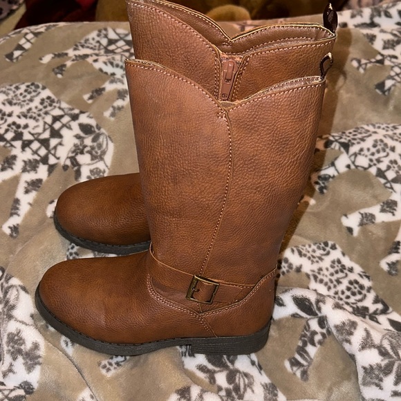 OshKosh B'gosh | Shoes | Oshkosh Girls Brown Boots | Poshmark